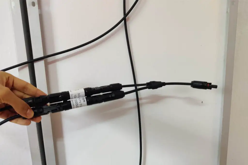 Fusing Solar Panels: Why, When, And How - A Practical Guide | RenewableWise